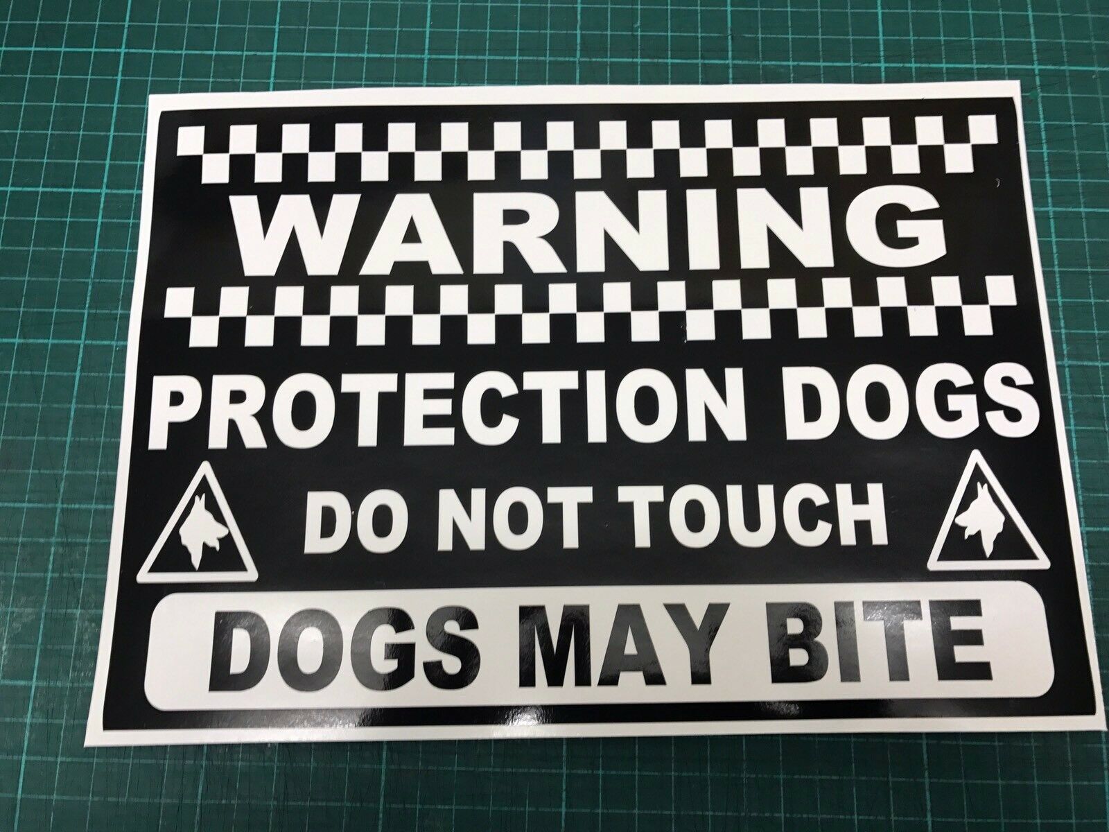 Protection Dogs Warning Sign – Safe Response UK